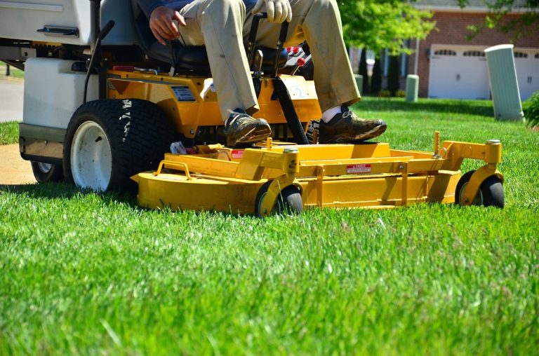 Book Now – Lawn Mowing & Maintenance – Pratts Pristine Properties